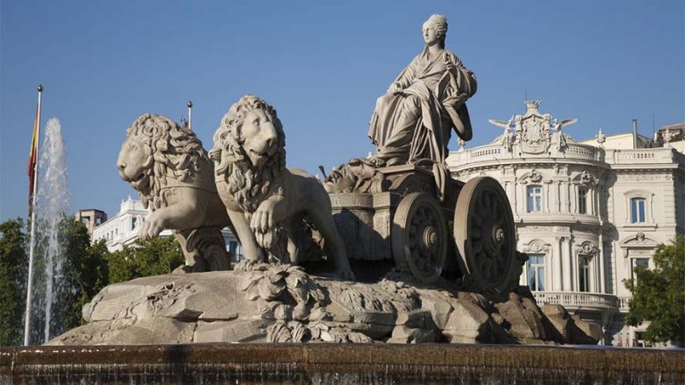 La Plaza de Cibeles y sus alrededores. Orgullo de los madrileños