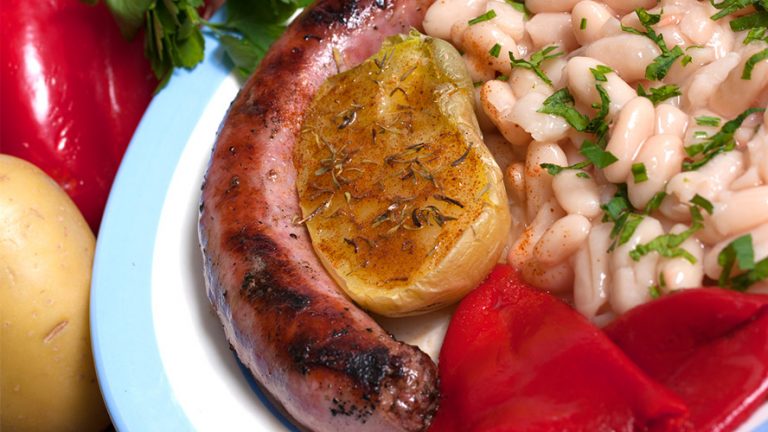La comida típica de Barcelona, entre el mar y la montaña