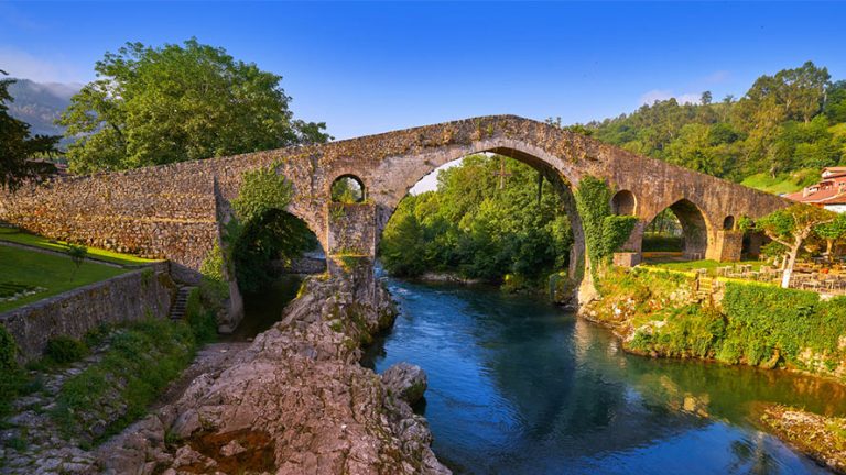 Qué ver en Arriondas, el pueblo del descenso del Sella