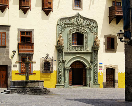 Visit the Casa de Colón to learn about the man who discovered America.
