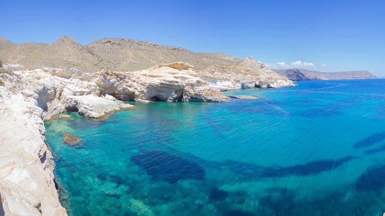 Descubre los 14 pueblos de la costa de Almería más bonitos