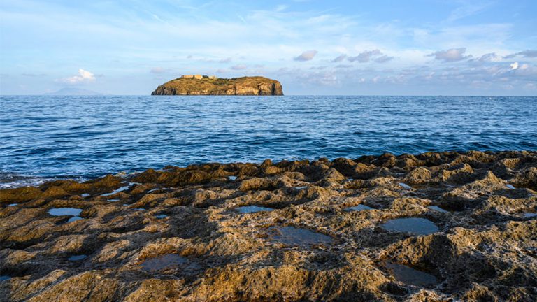 Playas cerca de Roma, combina la historia con un baño en el mar