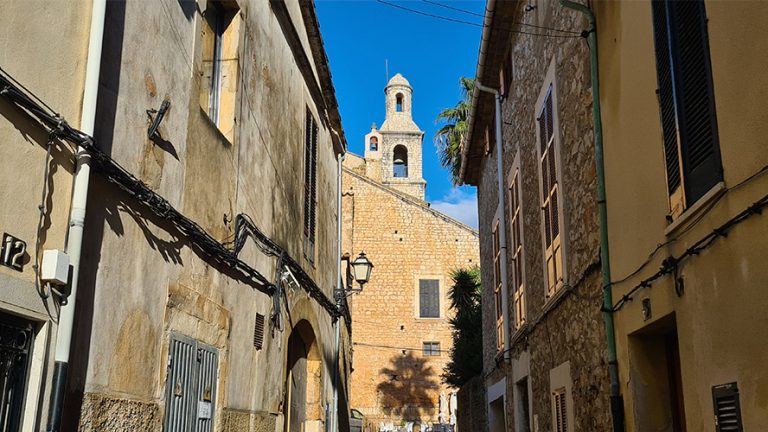 Alaró, el primer pueblo que tuvo luz en Mallorca - Barceló Experiences