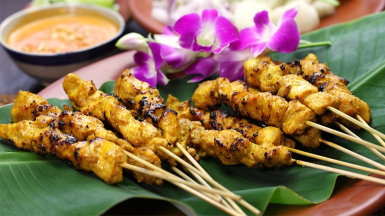 Comida típica de Indonesia, prueba sus sabores más genuinos - Barceló ...