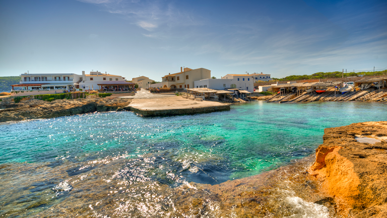 Calas escondidas en Ibiza, el secreto mejor guardado del paraíso