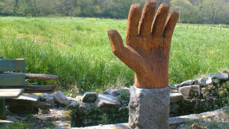 Camín Encantáu: el sendero mitológico del Valle de Ardisana